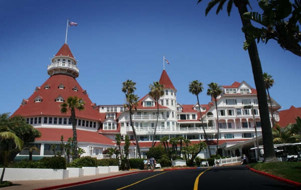 The Luxurious "Hotel Del Coronado" is newly transformed on the beach in ...
